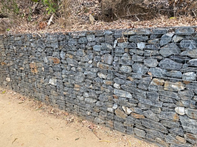 Quality Rock Retaining Walls | Retaining Wall HQ